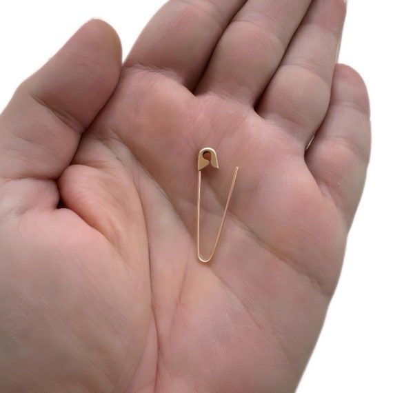 1.25 Inch Gold Safety Pin Movement Solidarity Pin Safety Pin Brooch Safety Pin Jewelry You Are Safe With Me Love Wins Peace Ally Jewelry Etsy Canada