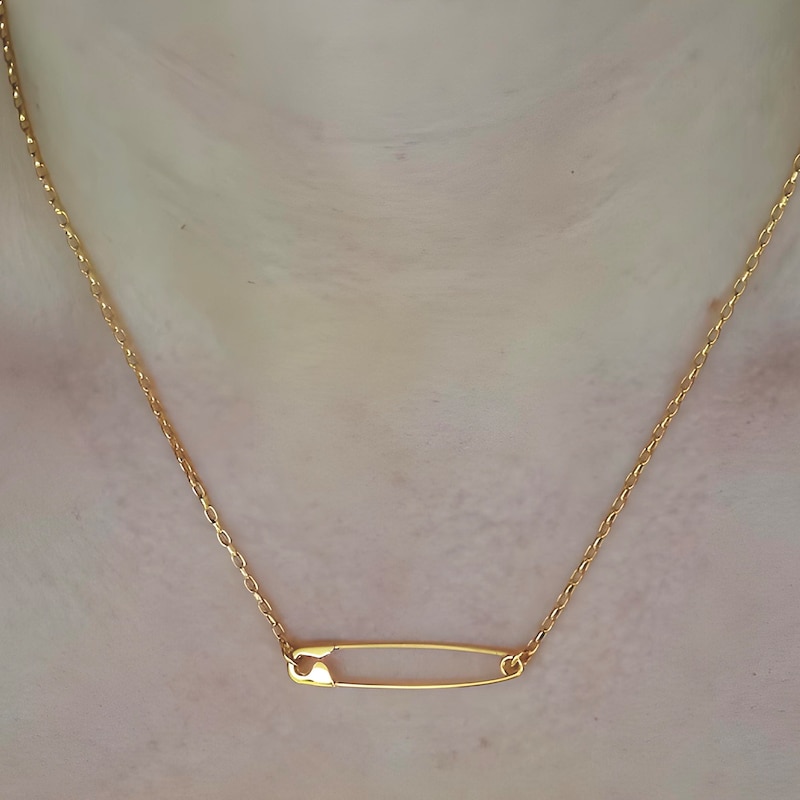 Safety Pin Necklace - Etsy