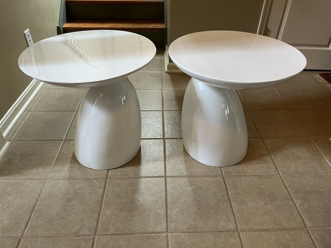 Pair of MCM Small Parabel Table by Eero Aarnio in White Fiberglass ...