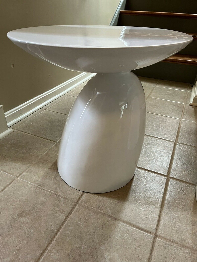 Pair of MCM Small Parabel Table by Eero Aarnio in White Fiberglass ...