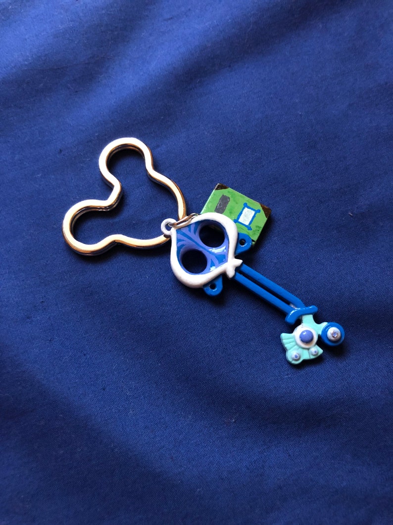 Kingdom Hearts Keyblade Keychains Hand-painted With Charms - Etsy