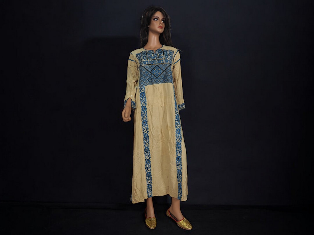 Antique Hand Embroidered Bedouin Palestinian Ethnic Thoub Tunic Dress ...