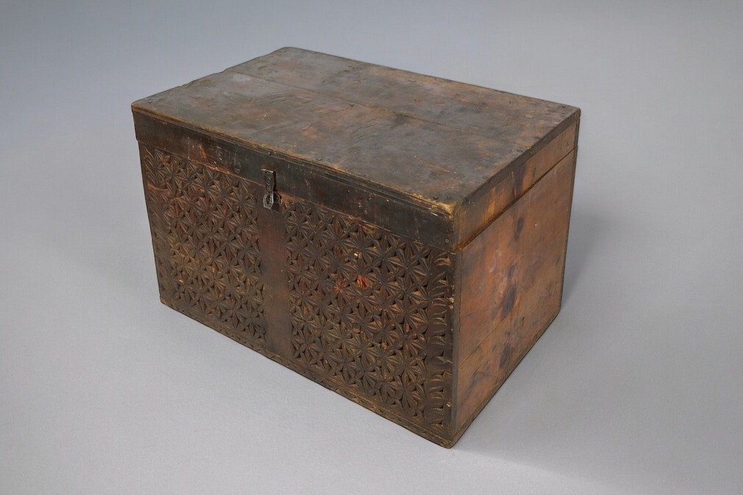 Antique 19th Century Orient Vintage Cedar Wood Treasure Dowry Chest ...