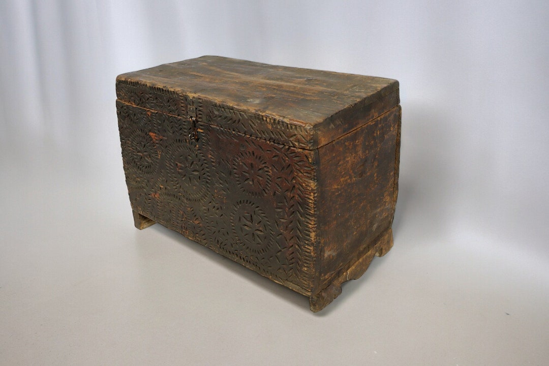 Antique 19th Century Orient Vintage Cedar Wood Treasure Dowry Chest ...