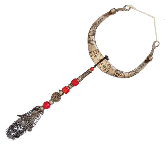 Antique Silver neck torques worn by married women in … - Gem