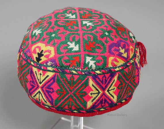 antique Women’s embroidery Hunza Caps and Ceremonial … - Gem