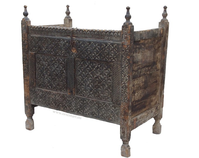 Antique 19th Century Orient Vintage Cedar Wood Treasure Dowry Chest ...
