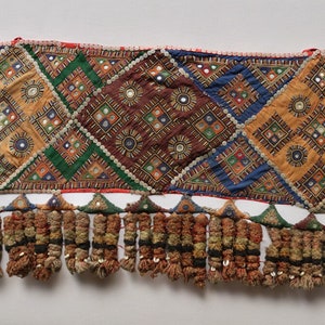 305x60 Cm Antique Indian and Pakistan Banjara Wedding Embroidered Toran Wall Hanging From India ...