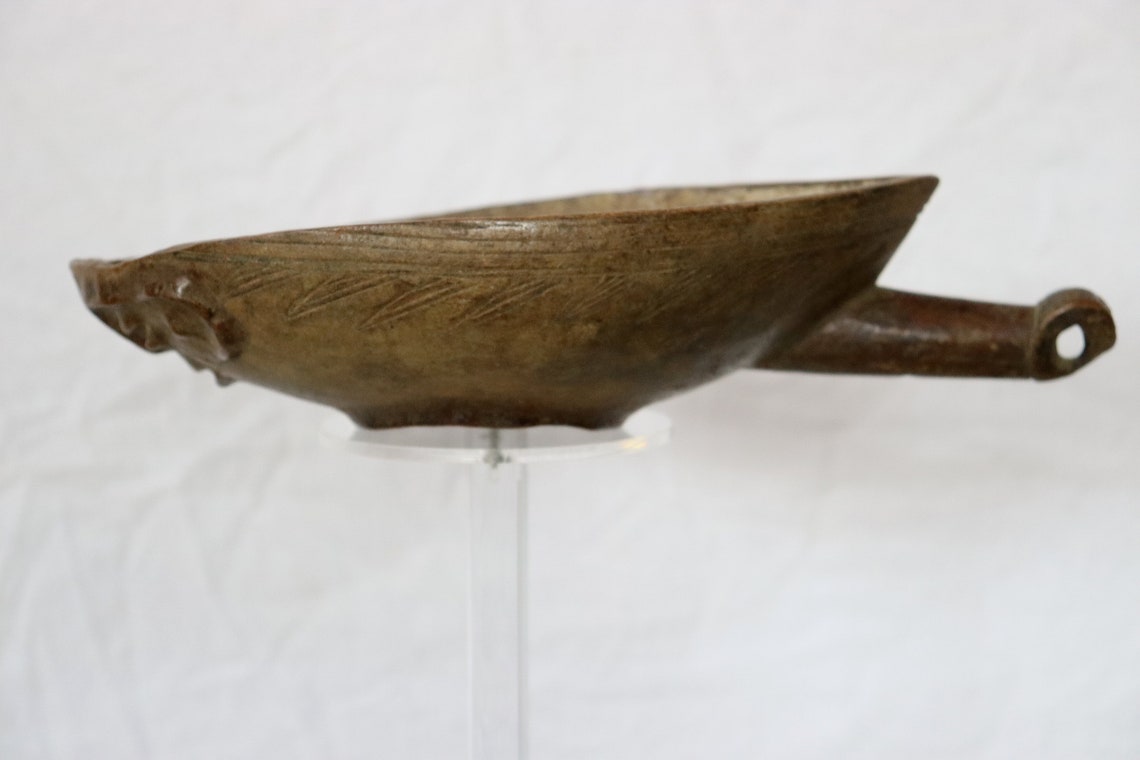 Antique Wooden Ifugaoi Carved Wooden Ritual Kinahu Bowl With Handle ...