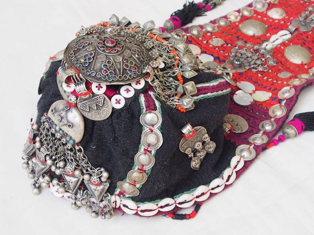 Antique Pakistan Afghanistan Nuristan Kohistan Swat Woman Embroidered ...