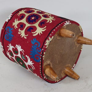 Vintage Oriental Luxurious Suzani Stool Chair Stool Seat Cushion ...