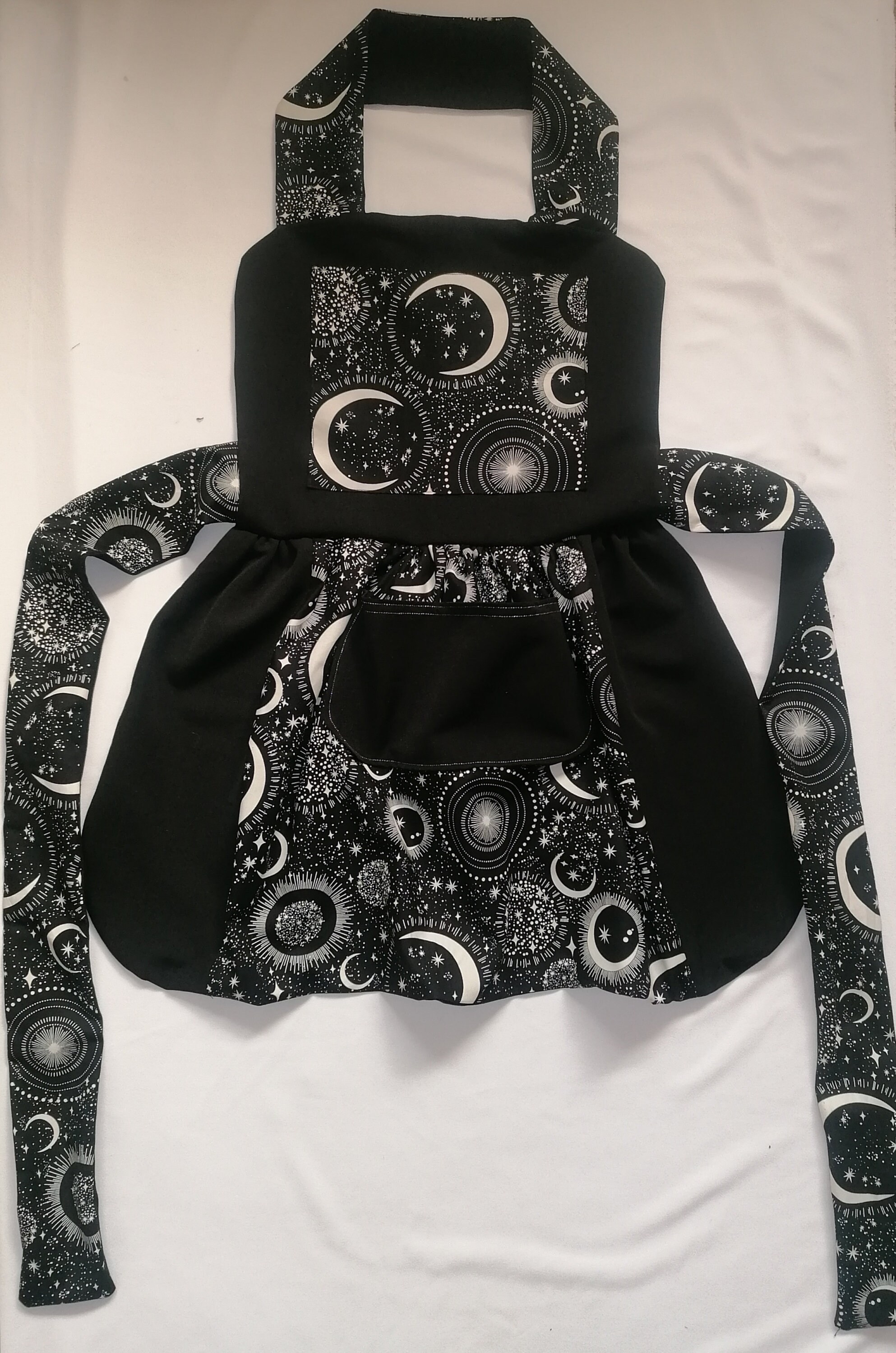 Oven Coven. Luna Apron Goth Kitchen Spooky Gift Kitchen | Etsy