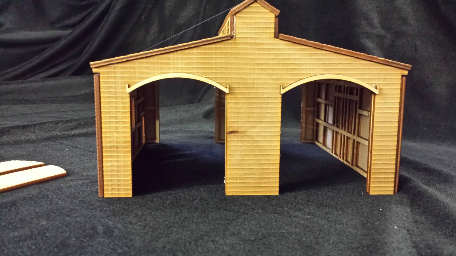 O Scale 2 Bay Engine House Kit Model Railroad Train Building On30 Scale ...