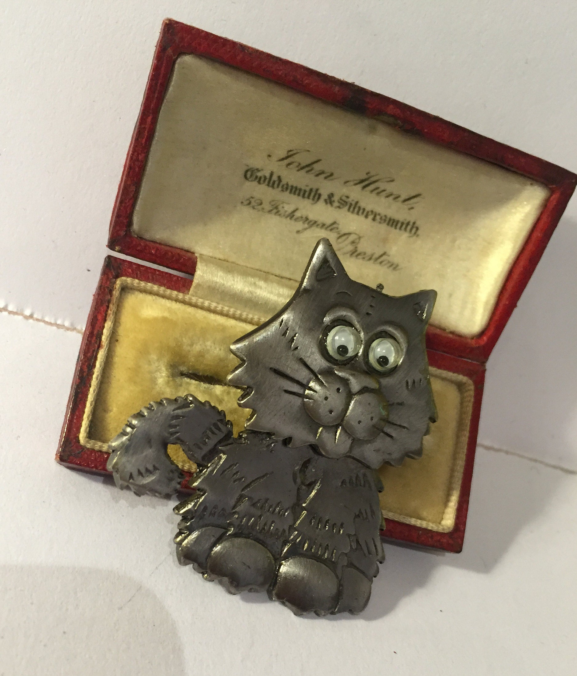 Vintage Cat brooch, Cat Brooch, Cat Jewellery, funny eyed cat, Cat Pin ...