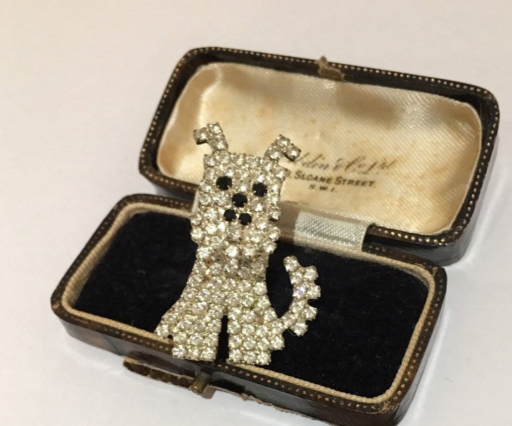 Dog Brooch, Vintage Dog brooch, Dog Jewellery, dog design brooch, Dog ...