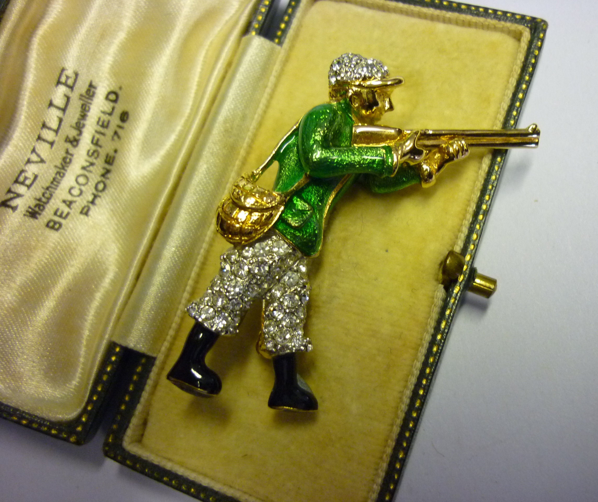 Vintage Brooch, Hunting pin, Shooting design brooch, Hunting brooch ...