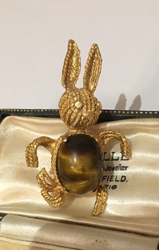 Vintage Rabbit brooch, Gold Rabbit Brooch, Easter Pin,Rabbit pin ...
