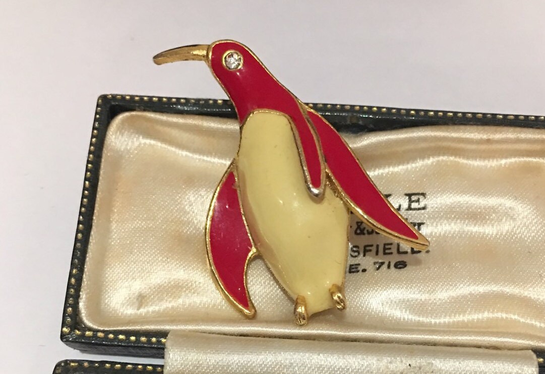 Vintage Penguin brooch, Penguin Brooch, Penguin Pin, Penguin Jewellery ...