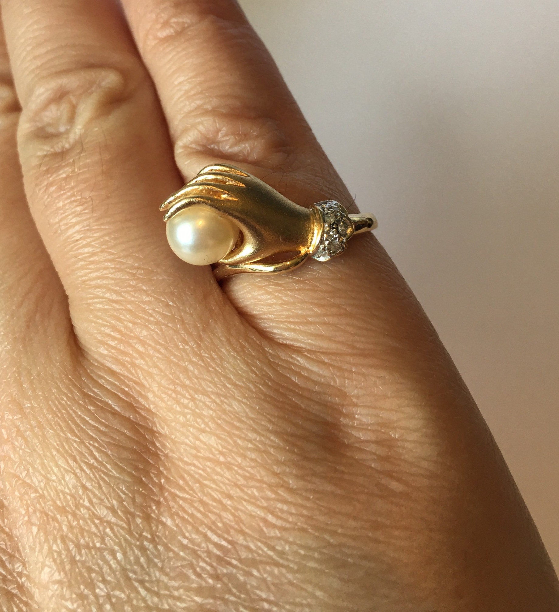 Vintage Hand Ring, Diamond Hand Ring, 14 Ct Gold, Diamond Ring, Pearl ...
