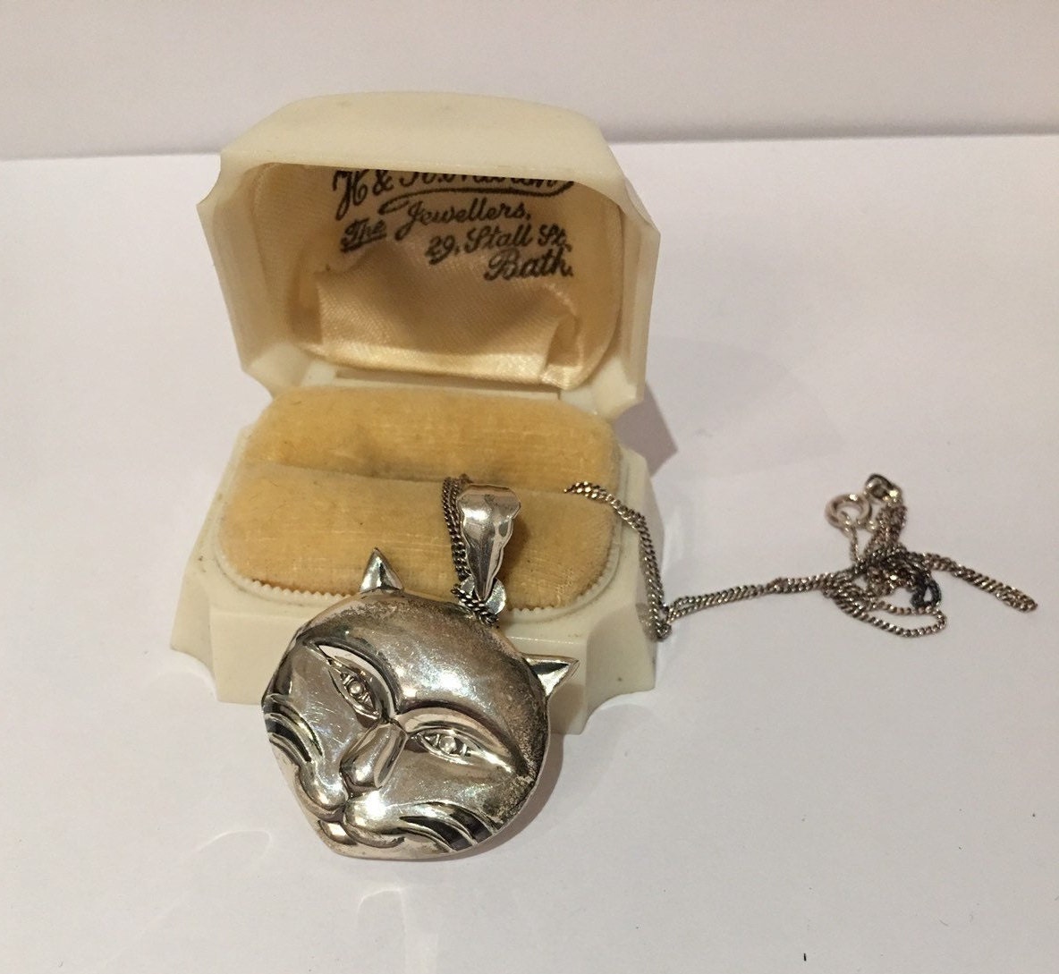 Vintage Cat Locket, vintage silver cat locket, cat locket, silver cat ...