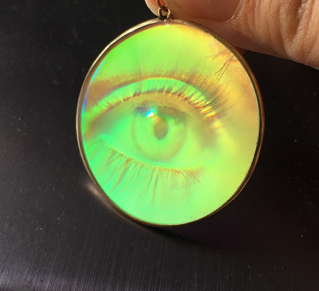 Vintage Eye Pendant, Eye Pendant, Gold Eye Pendant, 9 Ct Gold Hologram ...