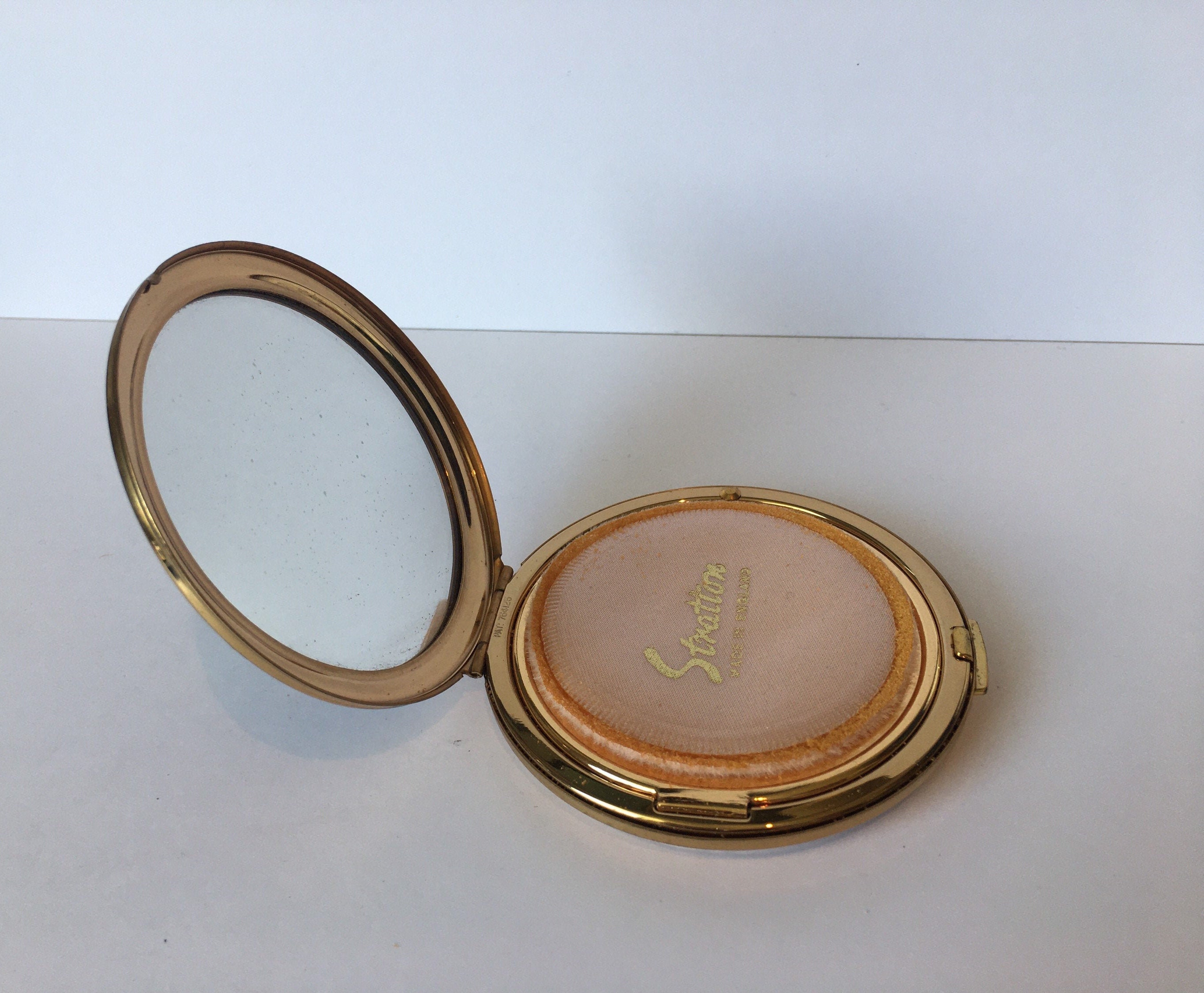 Vintage Compact, Stratton Compact, Vintage Gold Compact, Compact ...