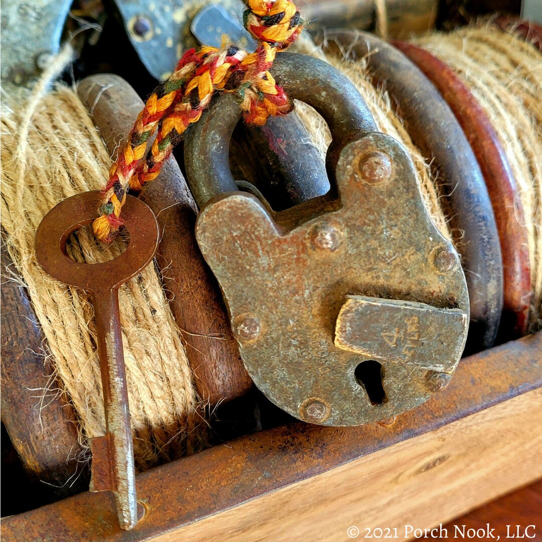 Rustic Padlock Set With Key - Etsy