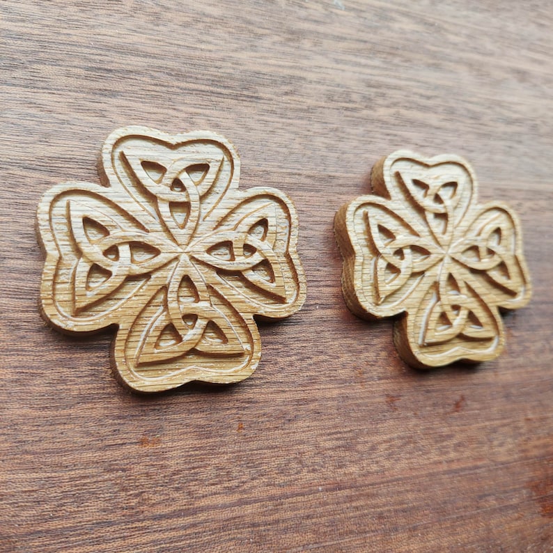 Pair of Solid Oak Celtic Four Leafed Clover Wood Carving Onlay - Etsy