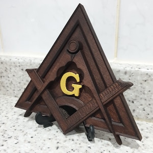 PERSONALISED - Solid Wood Carved Masonic Compass and Square Plaque ...