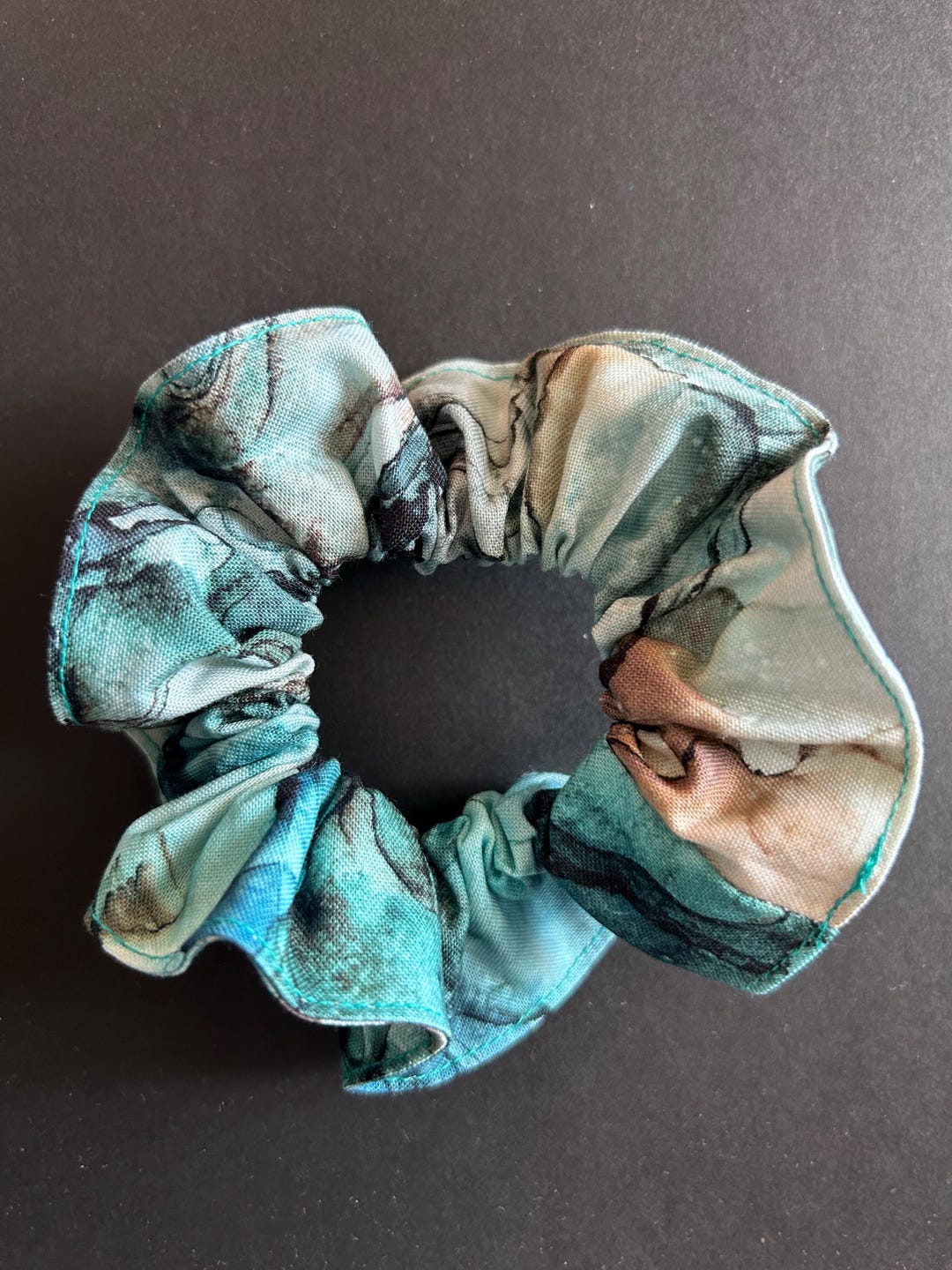 Hair Scrunchie "eye to Eye" - Etsy
