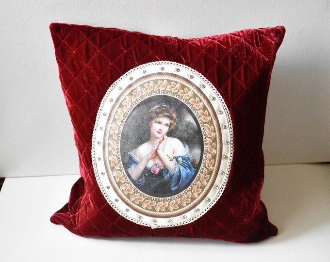 Vintage Lady Pillow, Vintage Decor, Decor Pillow Cover - Etsy