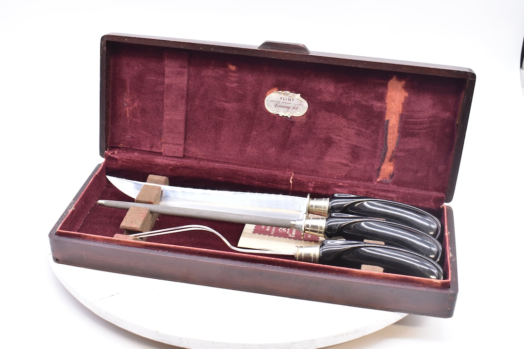 Vintage Flint Hollow Ground Carving Set With Bakelite Handles in Wood ...