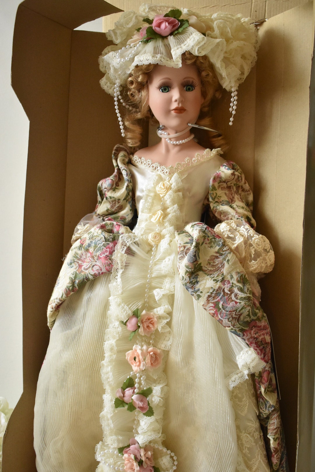Bisque Porcelain Doll linda Queena Mint Jacqueline Collection Limited ...