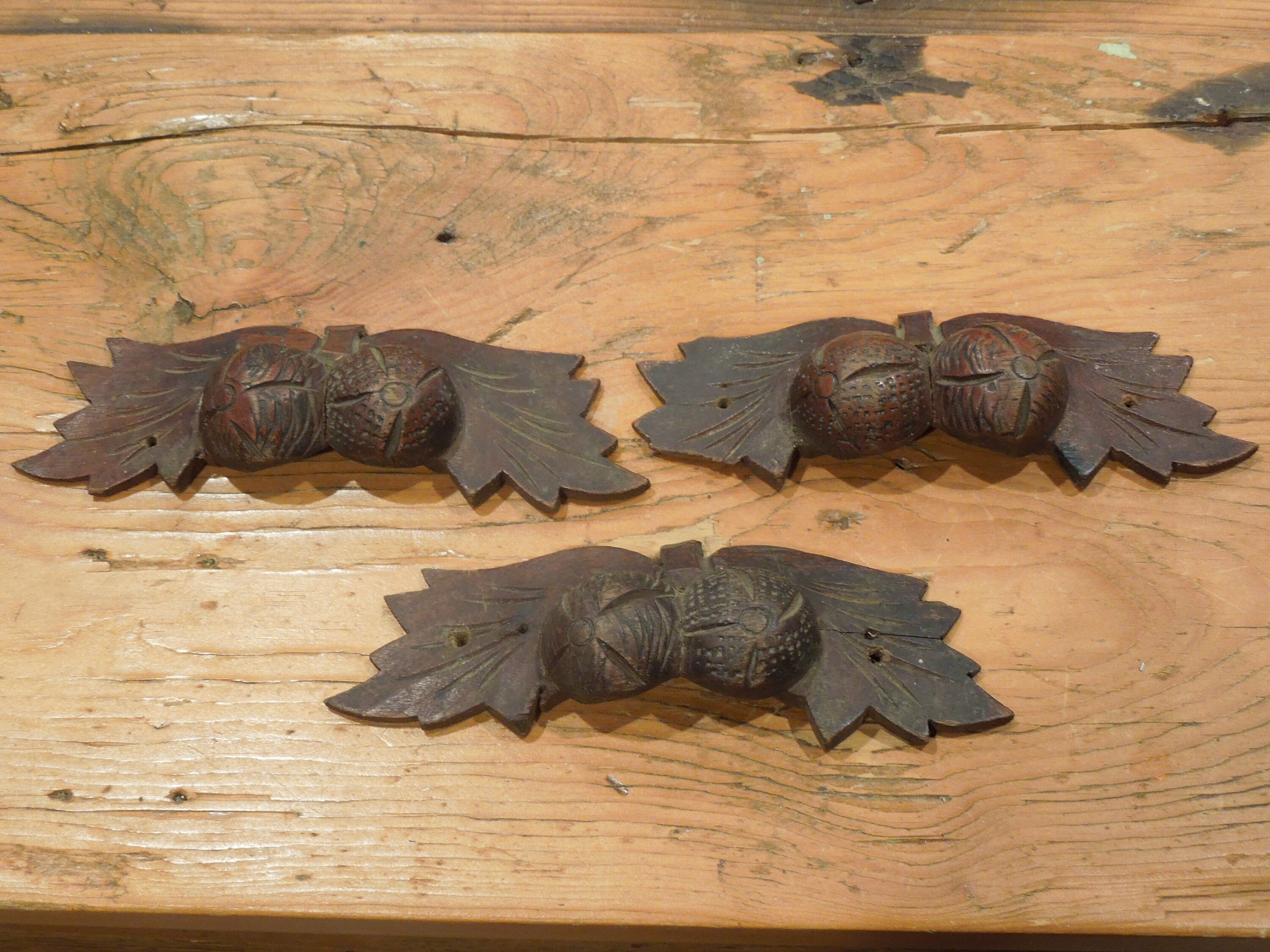 Antique Walnut Fruit / Nuts Wood Carved Pulls, Victorian Eastlake Wood ...