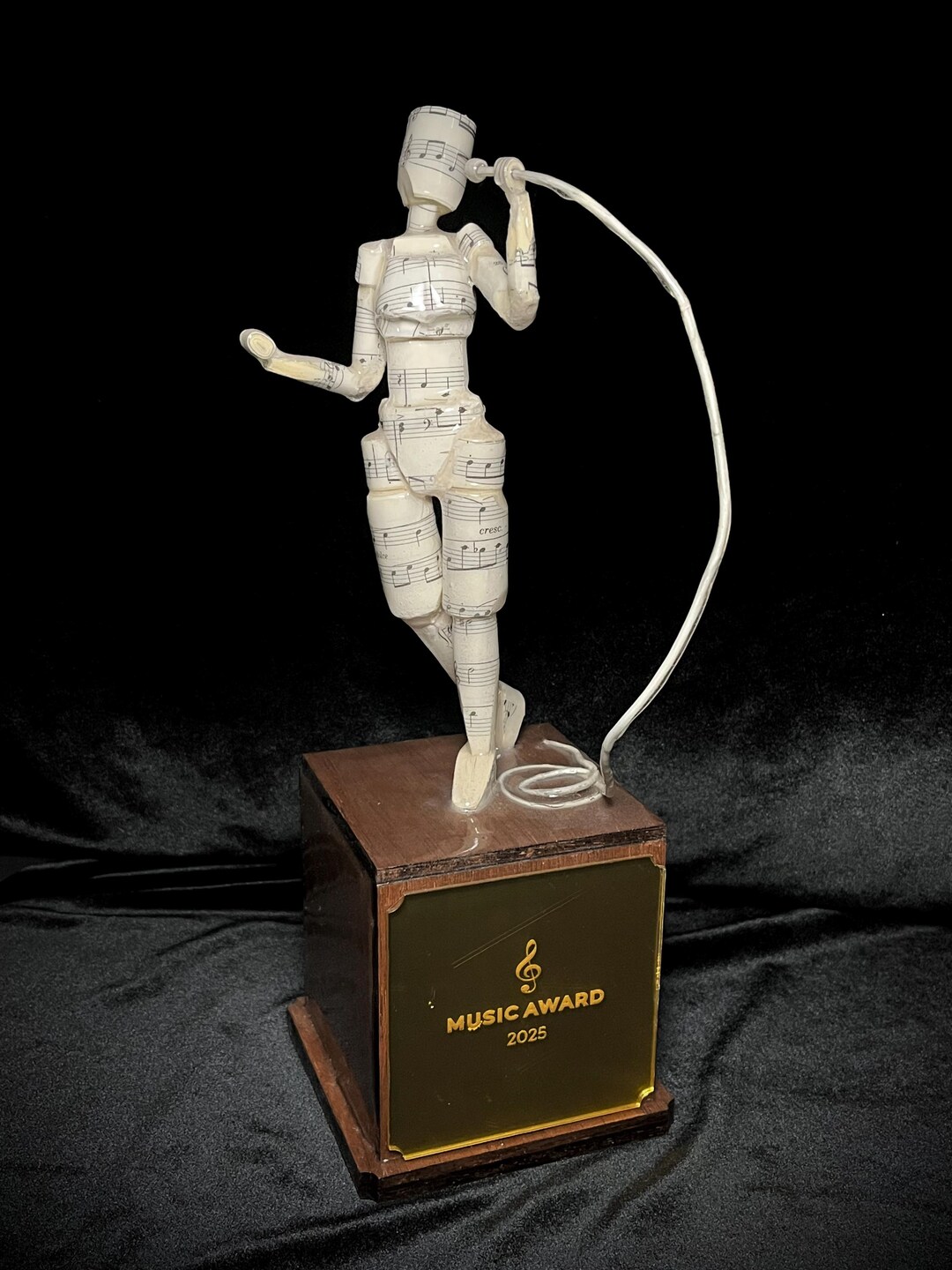 Singing Bee- Art Trophy- Made to Order (1pc Only) - Etsy