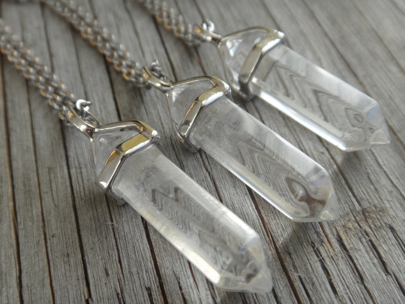 Quartz Crystal Necklace. Crystal Point Necklace. Healing. | Etsy