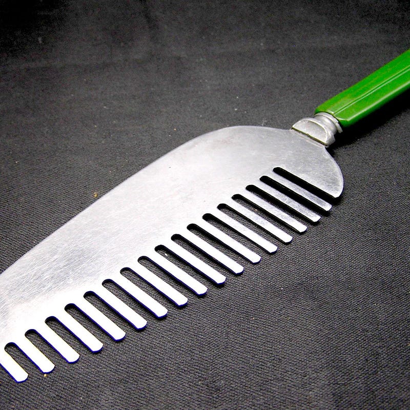 Bakelite Cake Cutter - Etsy