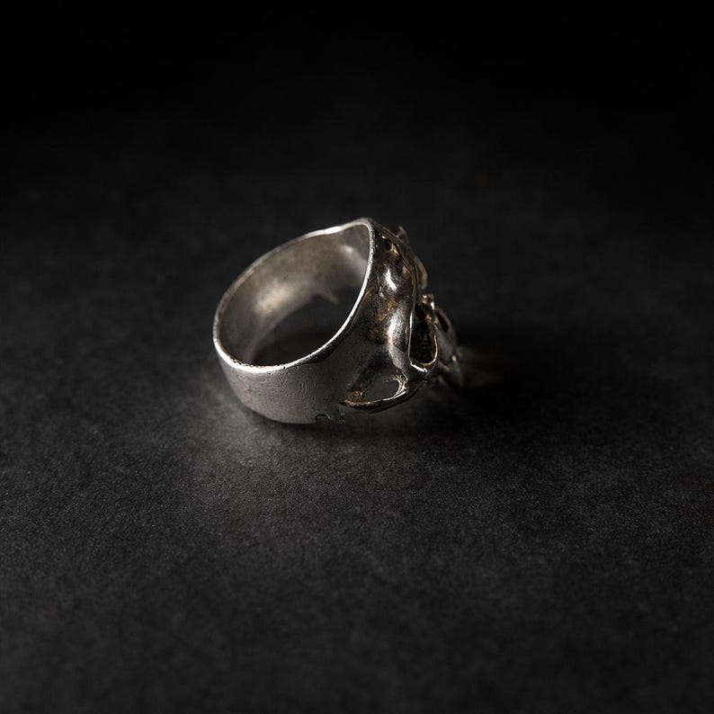 Le Roi De La Canopée – Sterling Silver Voodoo Ring With Monkey Skull ...