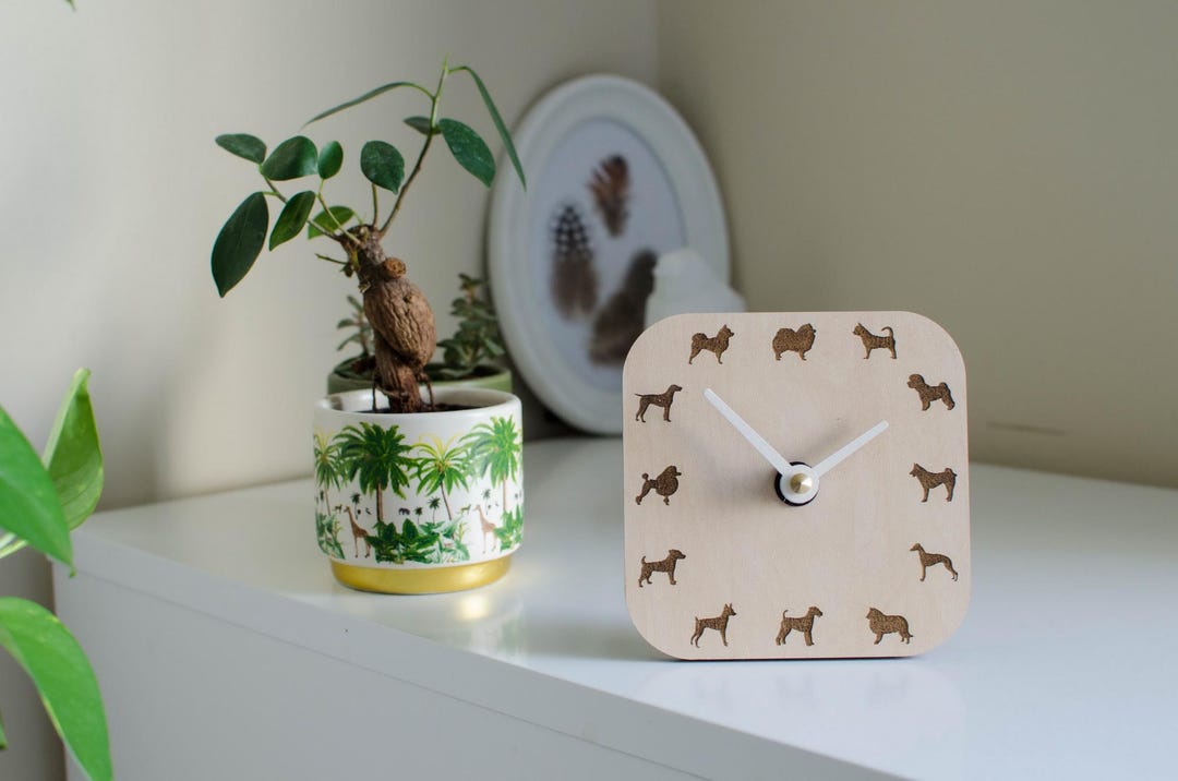 Dog Breeds Desk Clock, Table Clock With Different Dog Figures - Etsy