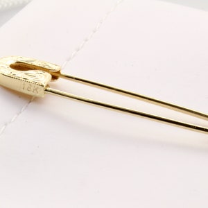 18K Yellow Gold Safety Pin Hand Engraved on Both Sides - Etsy
