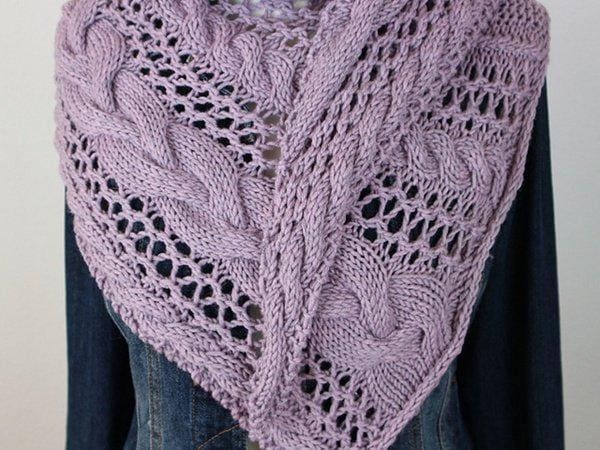 Strickanleitung Cozy Winter – asymmetrisches Dreieckstuch mit Zopf- und ...