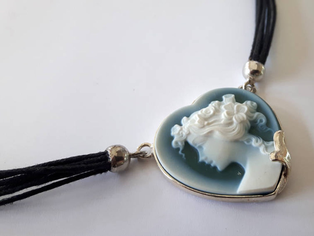 Camée bleu collier coeur femme profil italien cameo bijoux - Etsy France