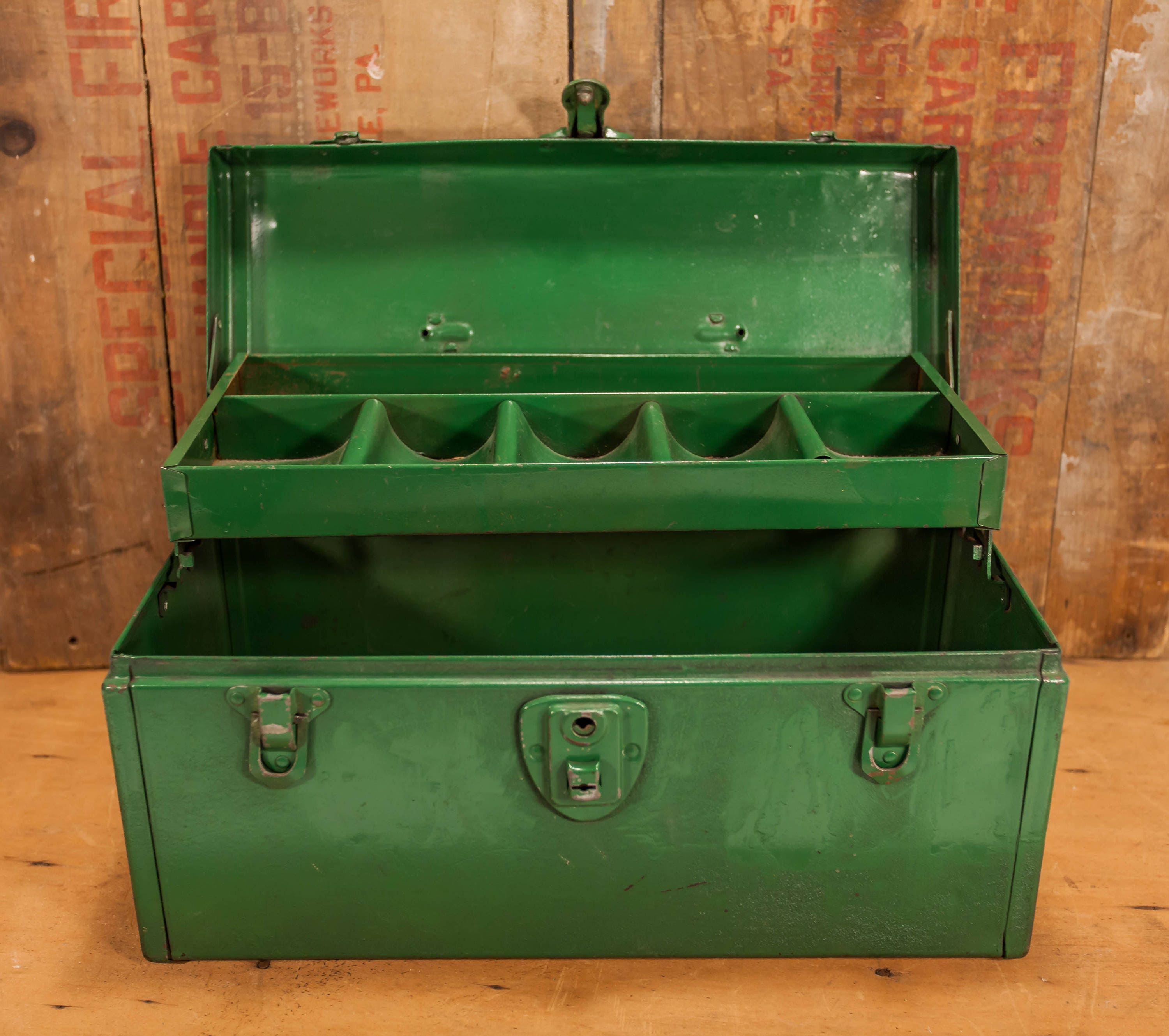 Vintage Green Metal Tackle Box Fishing Metal Tool Box Distressed ...