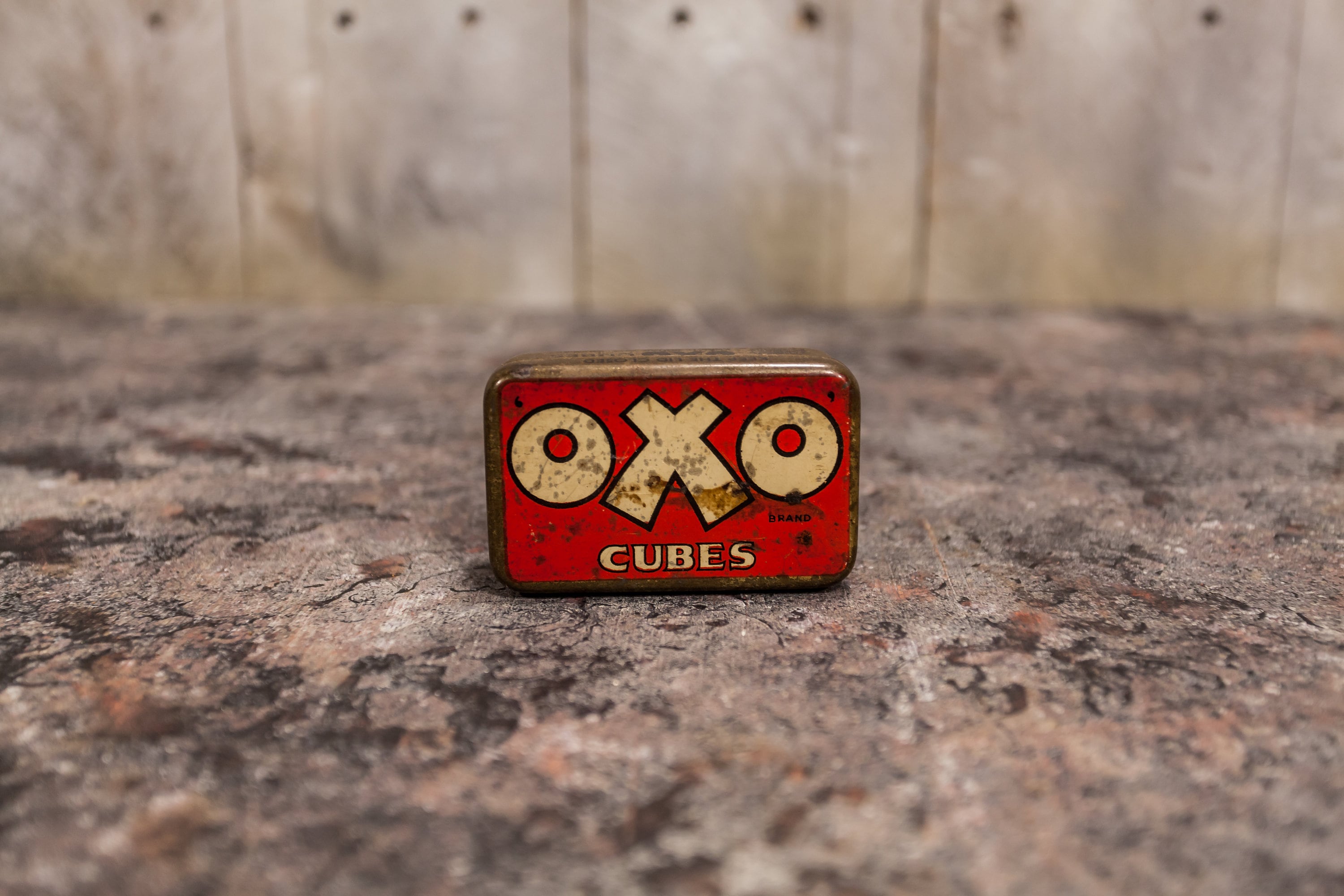 Vintage OXO Cubes Tin Red White Advertising Can Kitchen Rustic Decor ...