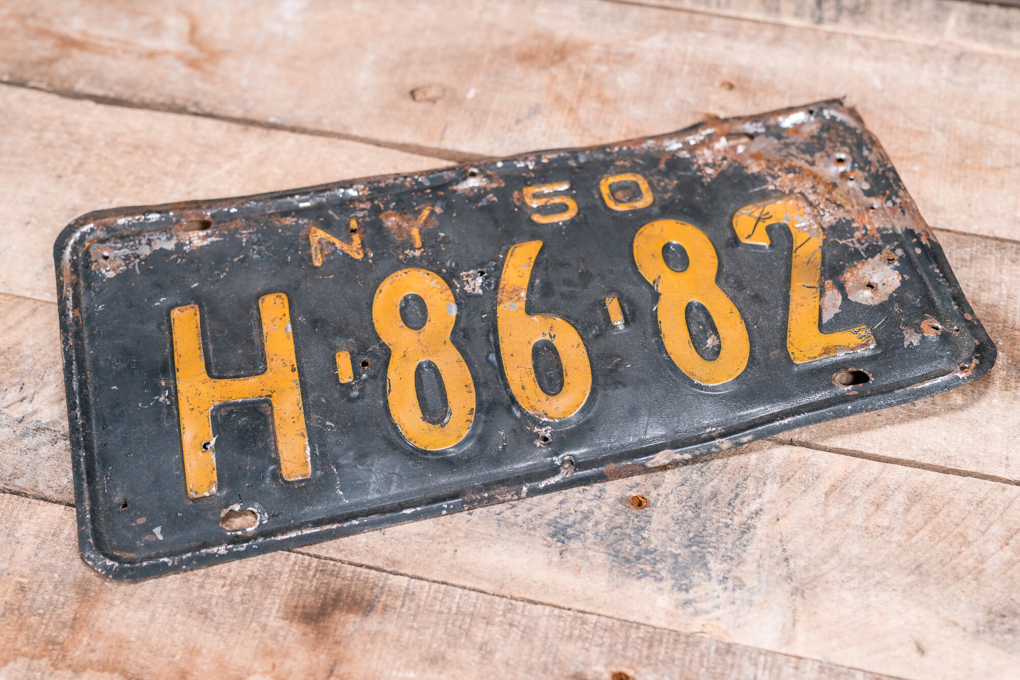 Vintage 1950 New York License Plate Metal Rustic Distressed Wall Hanger ...