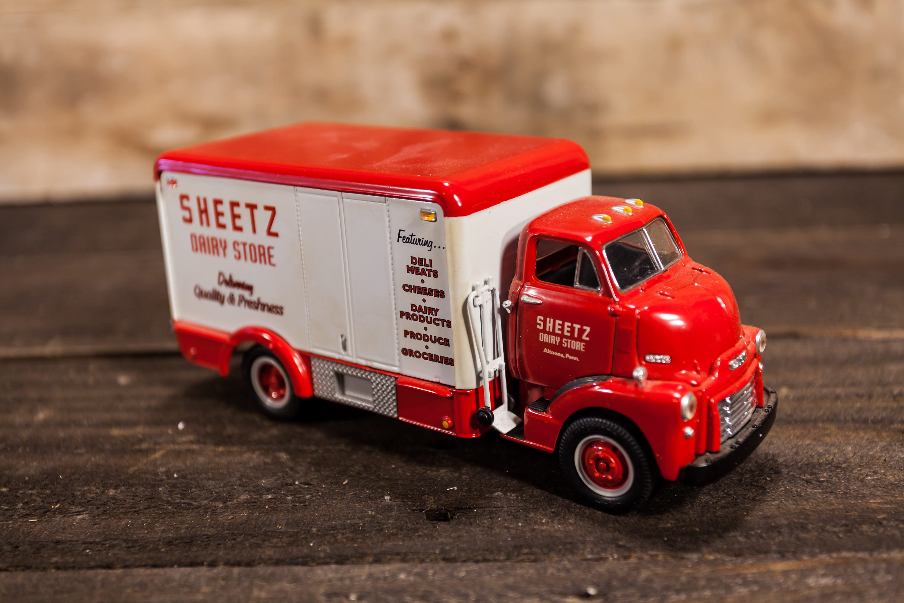 Sheetz 1952 GMC Insulated Van Red White Die Cast 1/34 Scale Collector ...