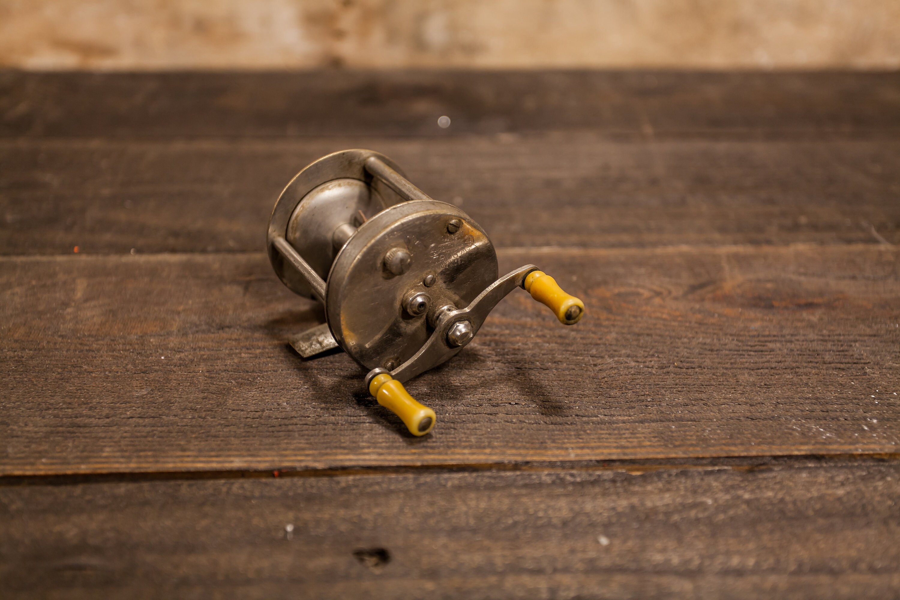 Vintage 4 Brothers Fishing Reel Man Cave Cabin Camp Fishing Decor