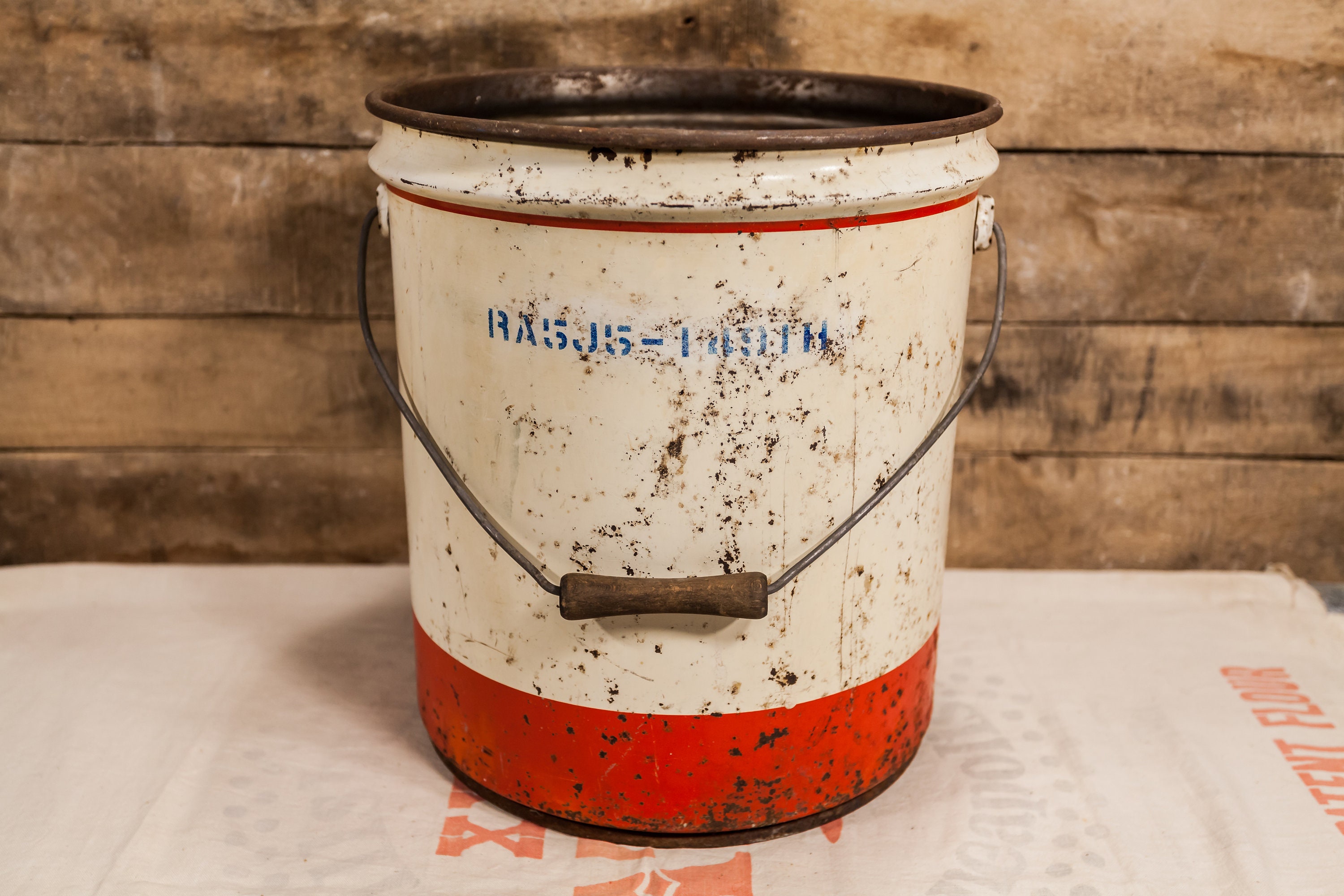 Vintage Gargoyle Grease Can Socony Mobil Oil Company Pegasus Logo Metal ...