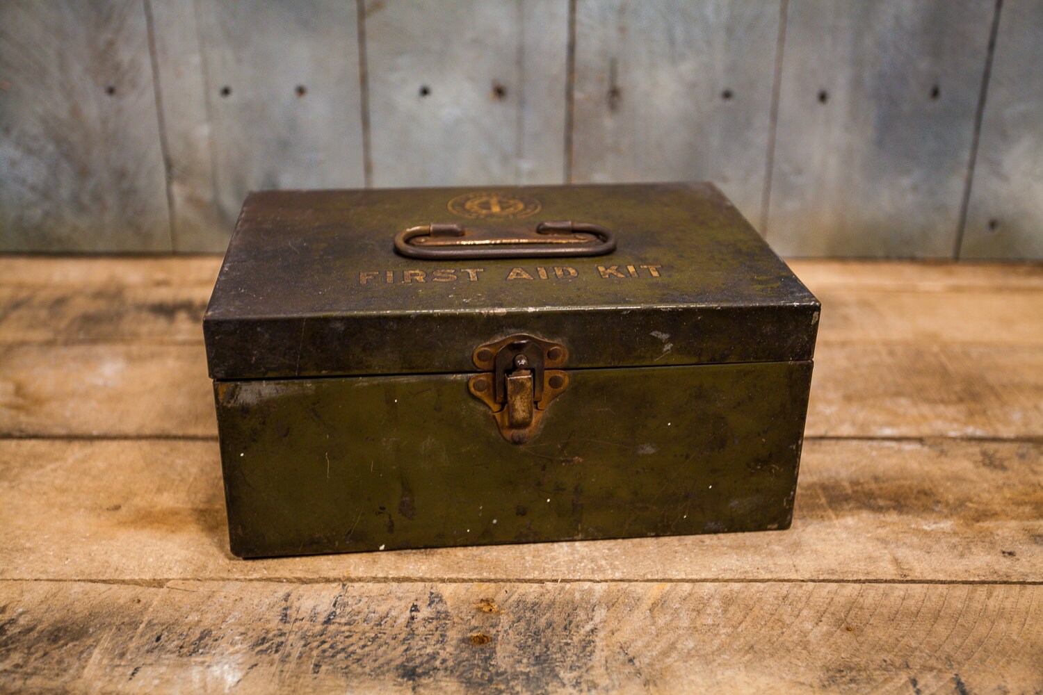 Vintage Mining First Aid Kit Metal Box Pittsburgh PA Green Gold Mine ...