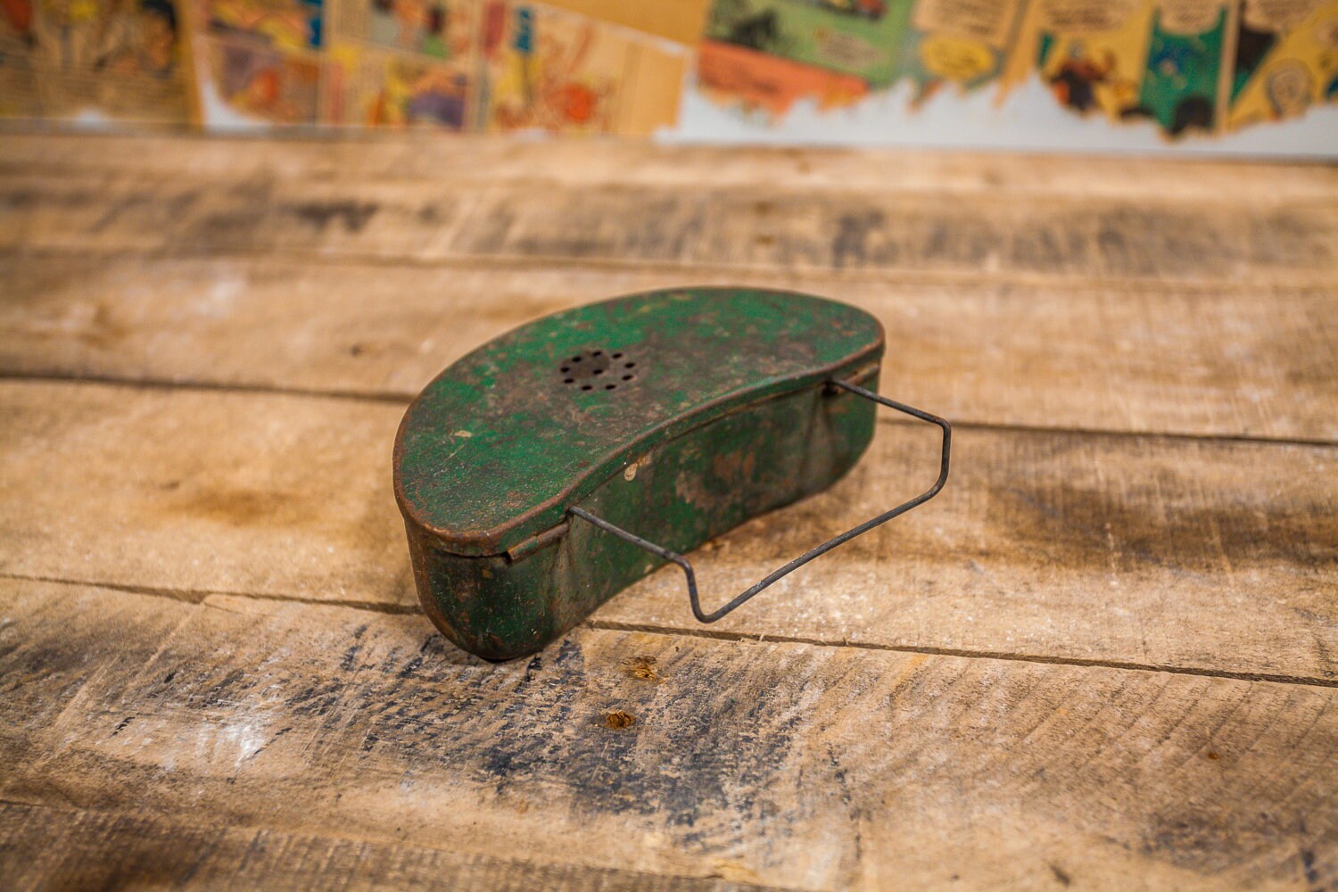 Vintage PENN Fishing Bait Box Green Metal Worm Tin Carrier Rustic Man ...